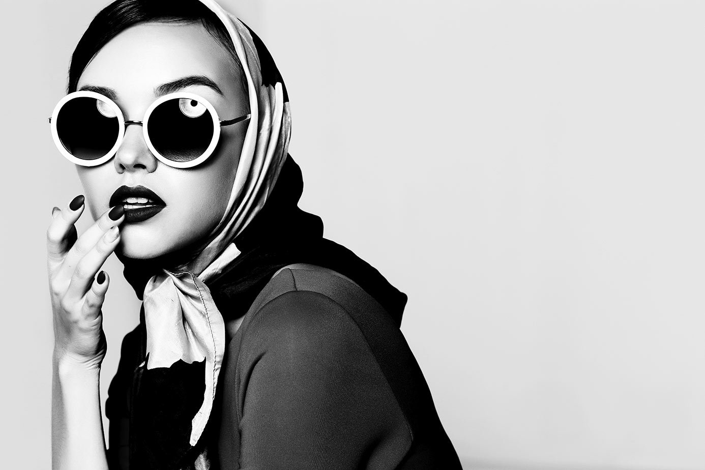 Women as Muses: The 5 Most Famous Muses of Fashion Designers